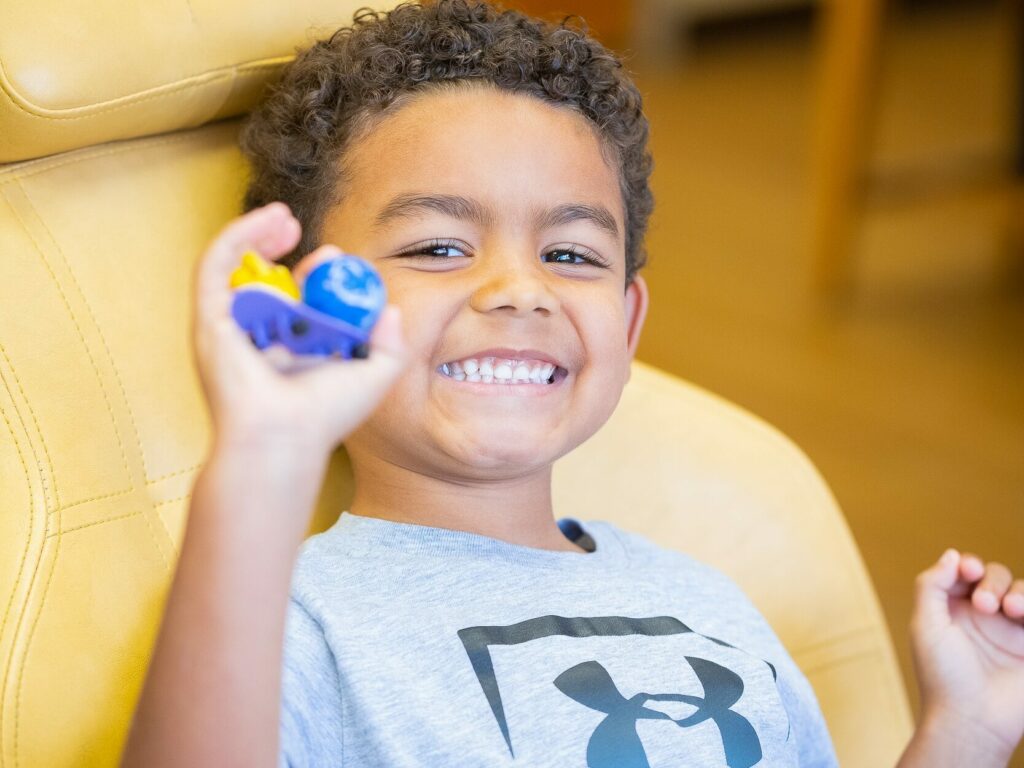 Loose Tooth? How to Get Your Kid's Baby Teeth Out Safely • Woodhill ...